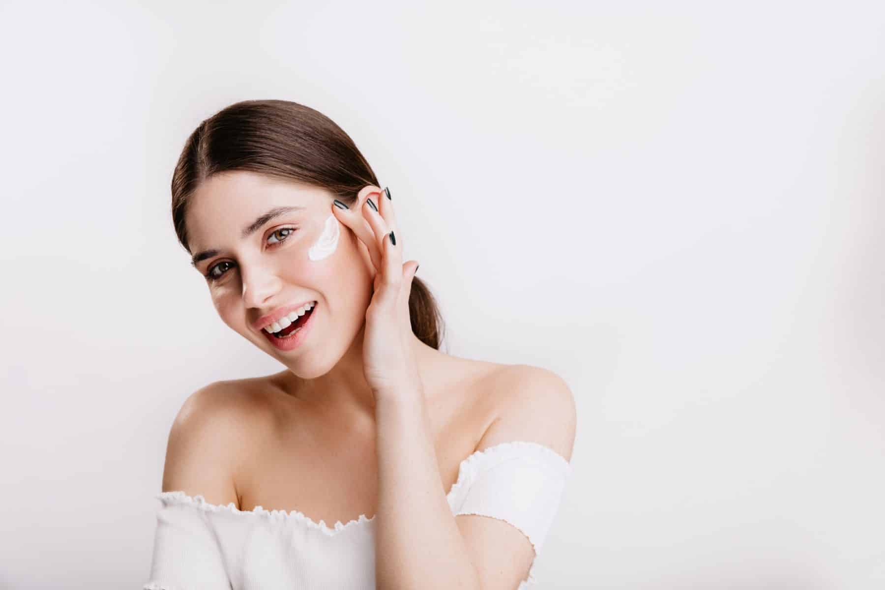 Everthing shower: Τι πρέπει να περιλαμβάνει; - Healthweb.gr
